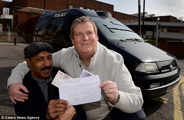 Muslim Cab Driver Returns £10,000 to Passenger | About Islam