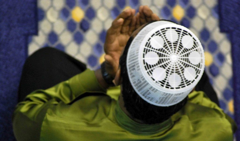 5 Ways to Help You Cry For Allah | About Islam