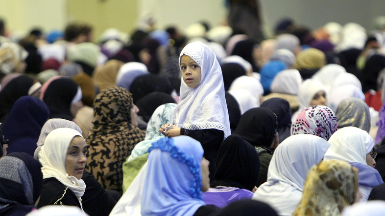 Eid in the West - Retaining Our Sense of Community | About Islam
