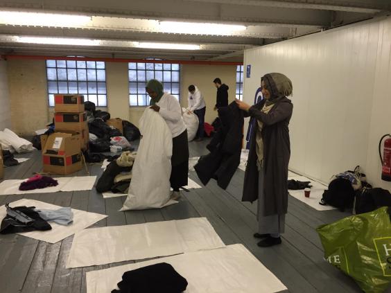 UK Muslim Charity Gives 1000 Coats to Homeless | About Islam