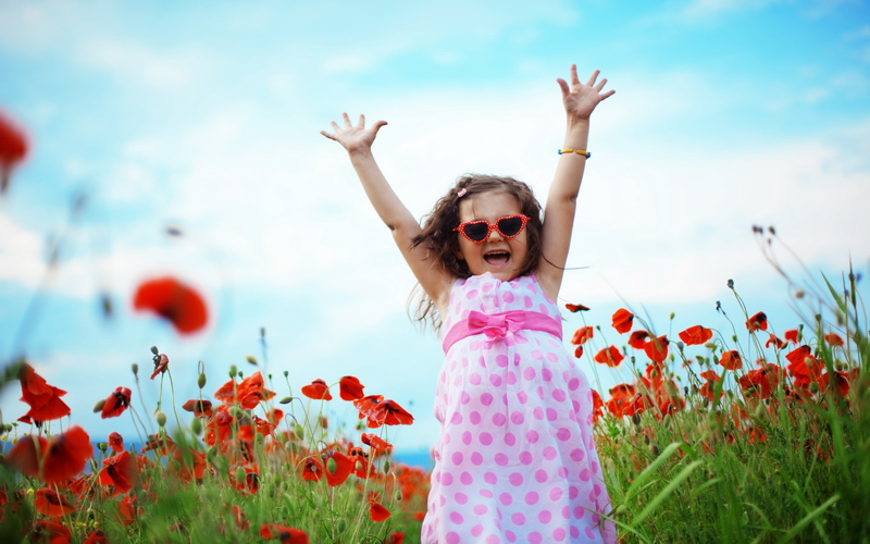 8 Tips to Make Your Child Happy (Watch) | About Islam