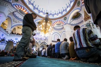 Muslims in Germany: Facts & Figures | About Islam
