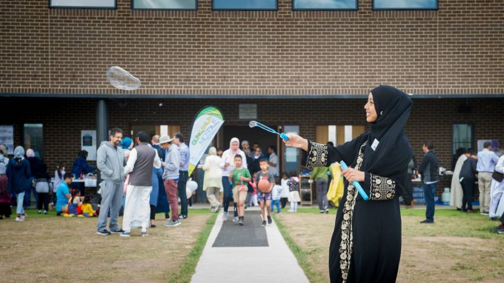 In More Than 250 Mosques, UK Muslims Prepare for Annual #VisitMyMosque ...