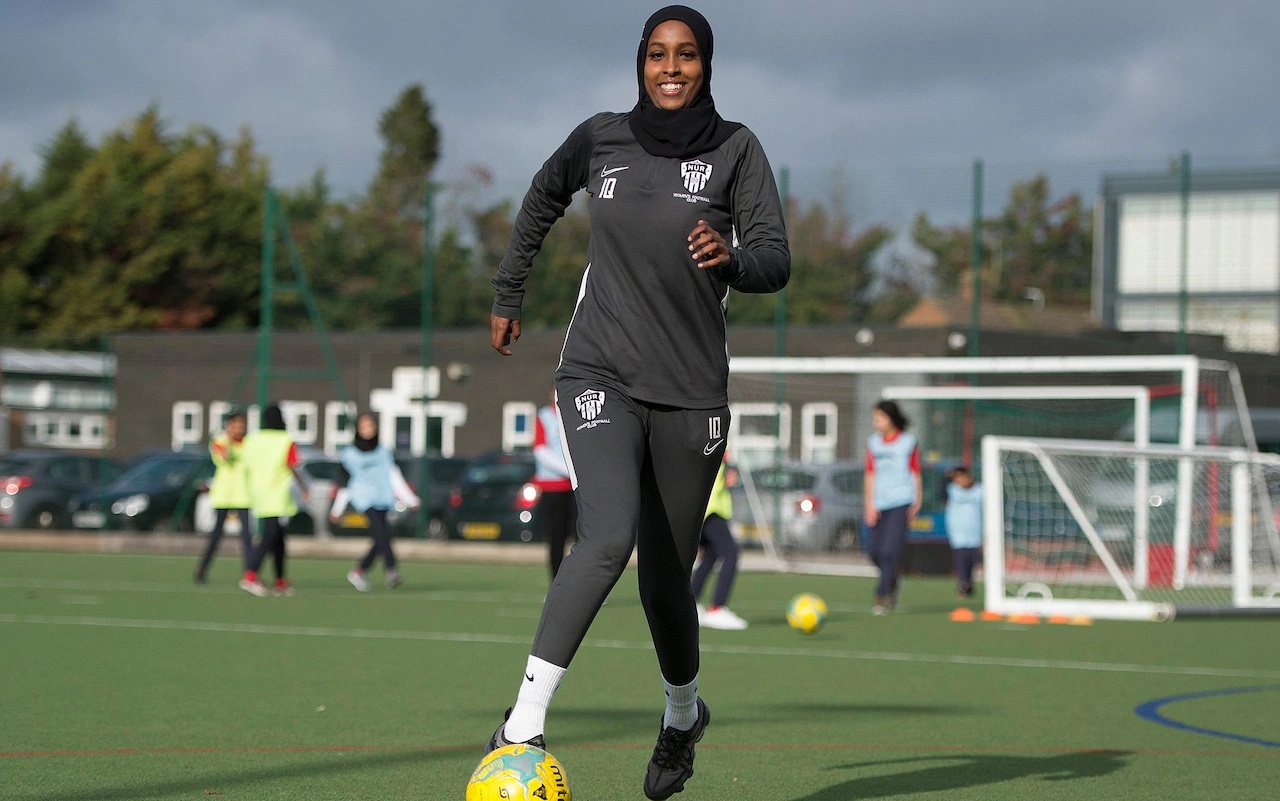 Defying Challenges, Here's How This Muslim Footballer Found Her Place ...