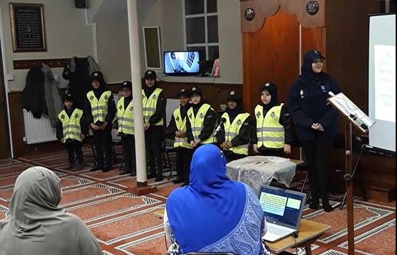 Wales Mosque Gets First Mini Police Unit in UK | About Islam