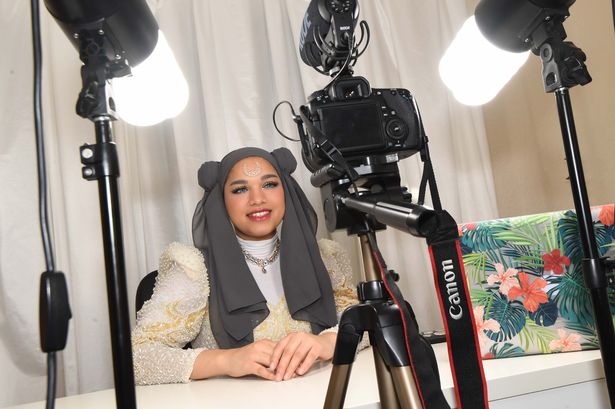 Muslim Vlogger Uses Hijab Cosplay to Break Down Barriers | About Islam