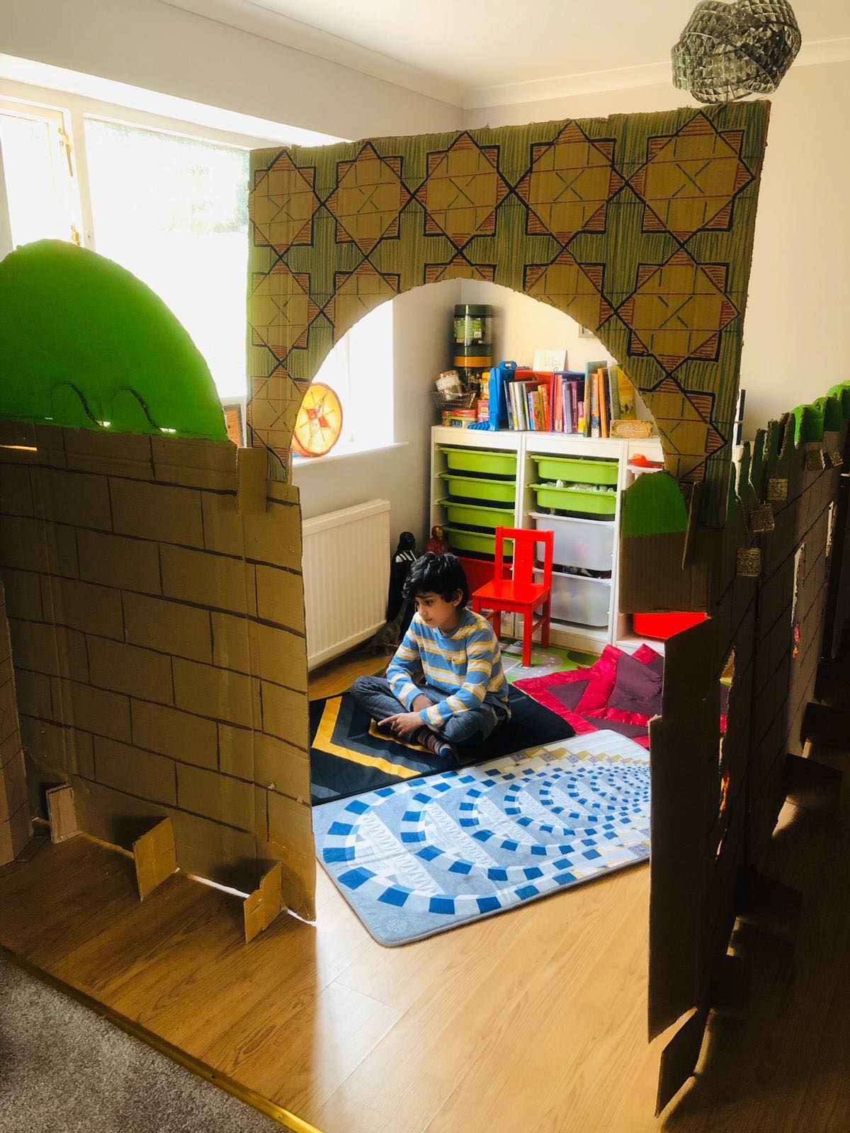 COVID-19: British Schoolboy Builds Mosque At Home | About Islam