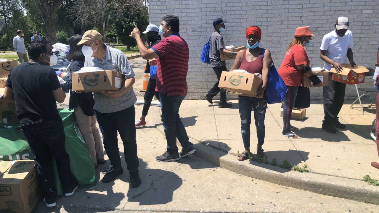 Baltimore Muslims Host Food Drive to Help Hungry Families | About Islam