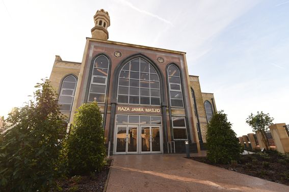 COVID-19: Lancashire Mosque Offers Medicine, Food, Virtual Programs ...