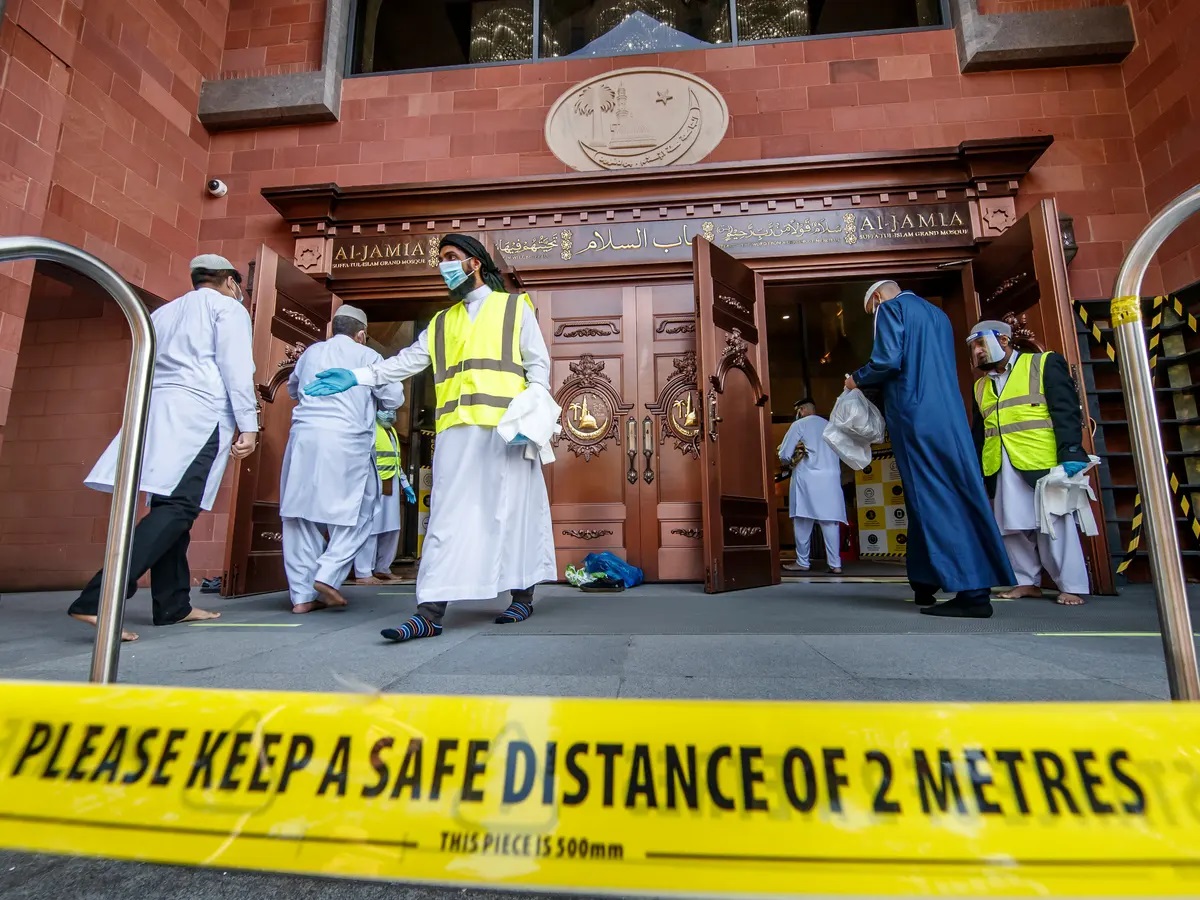 Lancashire Muslims Praised for Response during `Eid Lockdown | About Islam