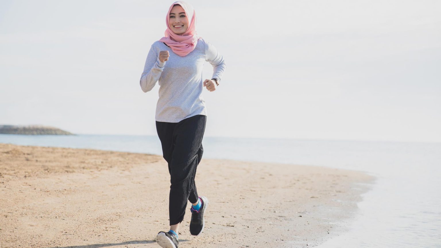 Muslim Club Gives Women of Color Special Running Zone | About Islam