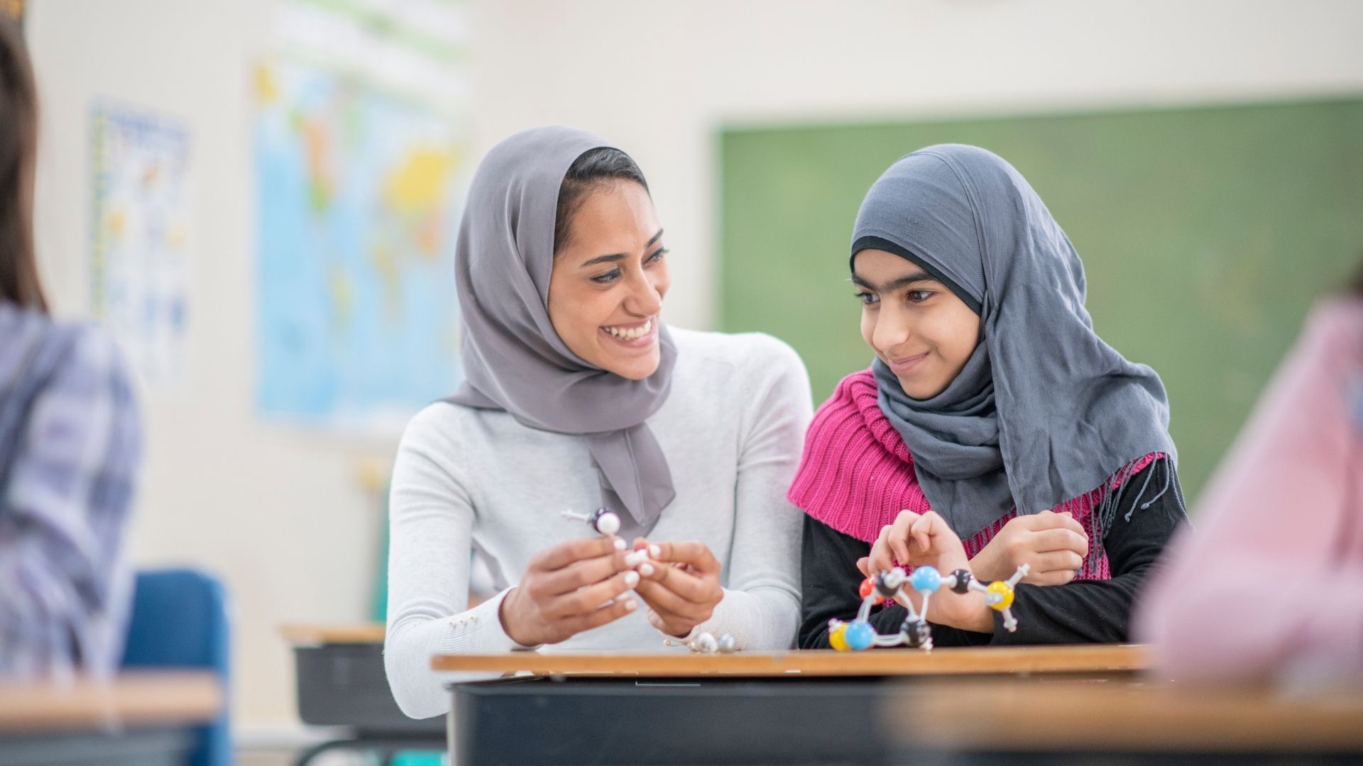 How to Communicate Effectively with Adolescents? | About Islam