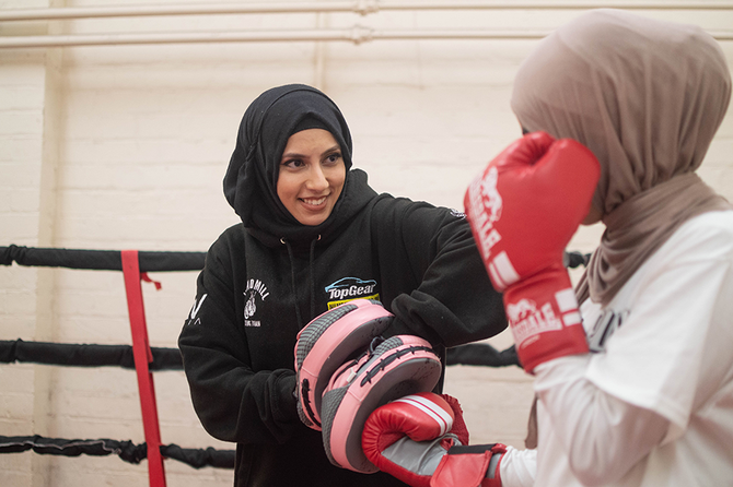 UK First Hijabi Boxing Coach Advocates Equality, Diversity | About Islam