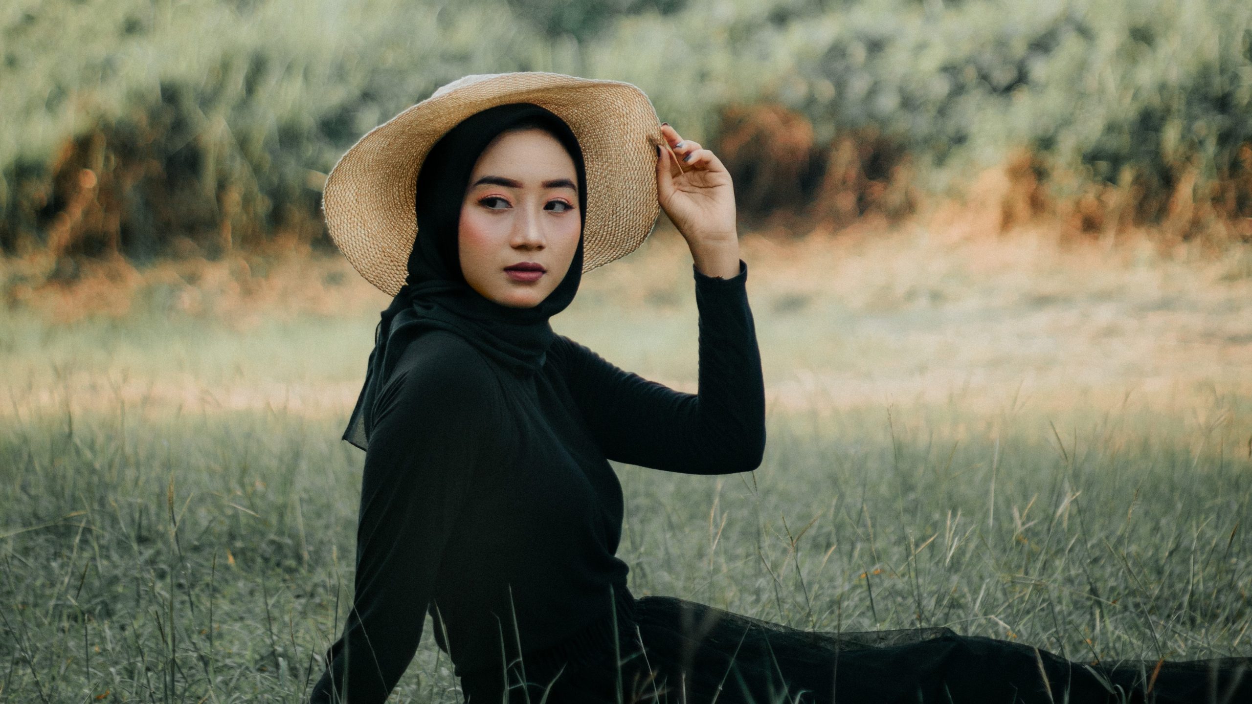 Challenge Yourself to Train Your Inner Modesty | About Islam