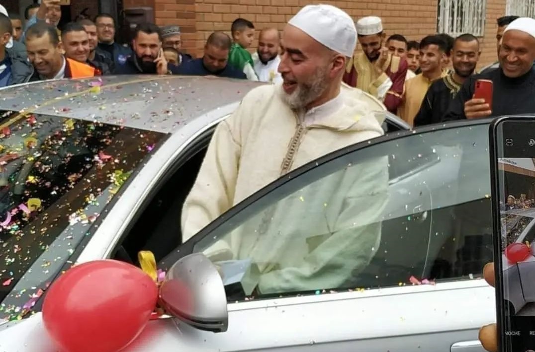 Imam Gets Luxurious Car for Efforts During Ramadan | About Islam