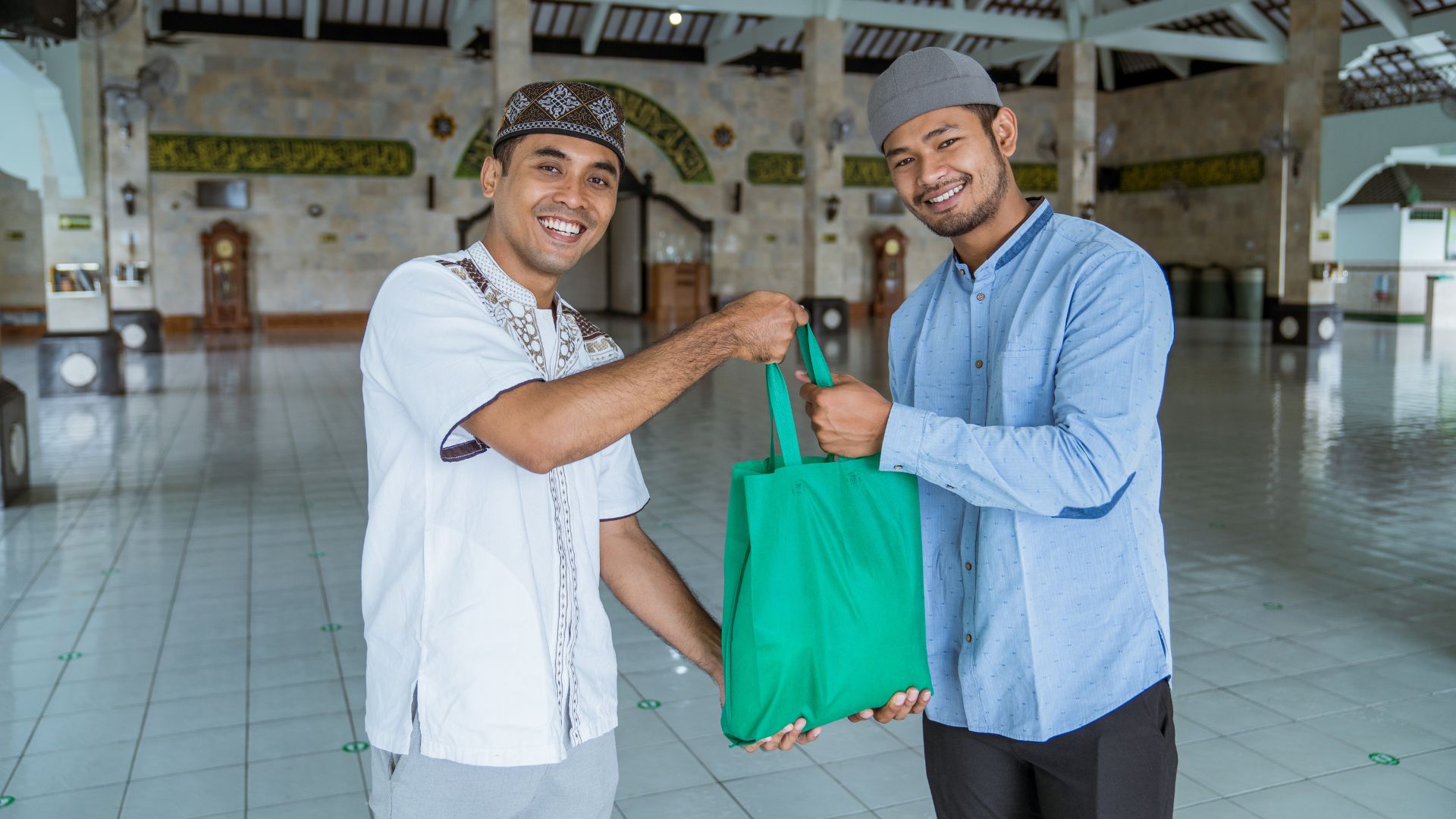 Ways to Give Charity When You Are on a Budget | About Islam