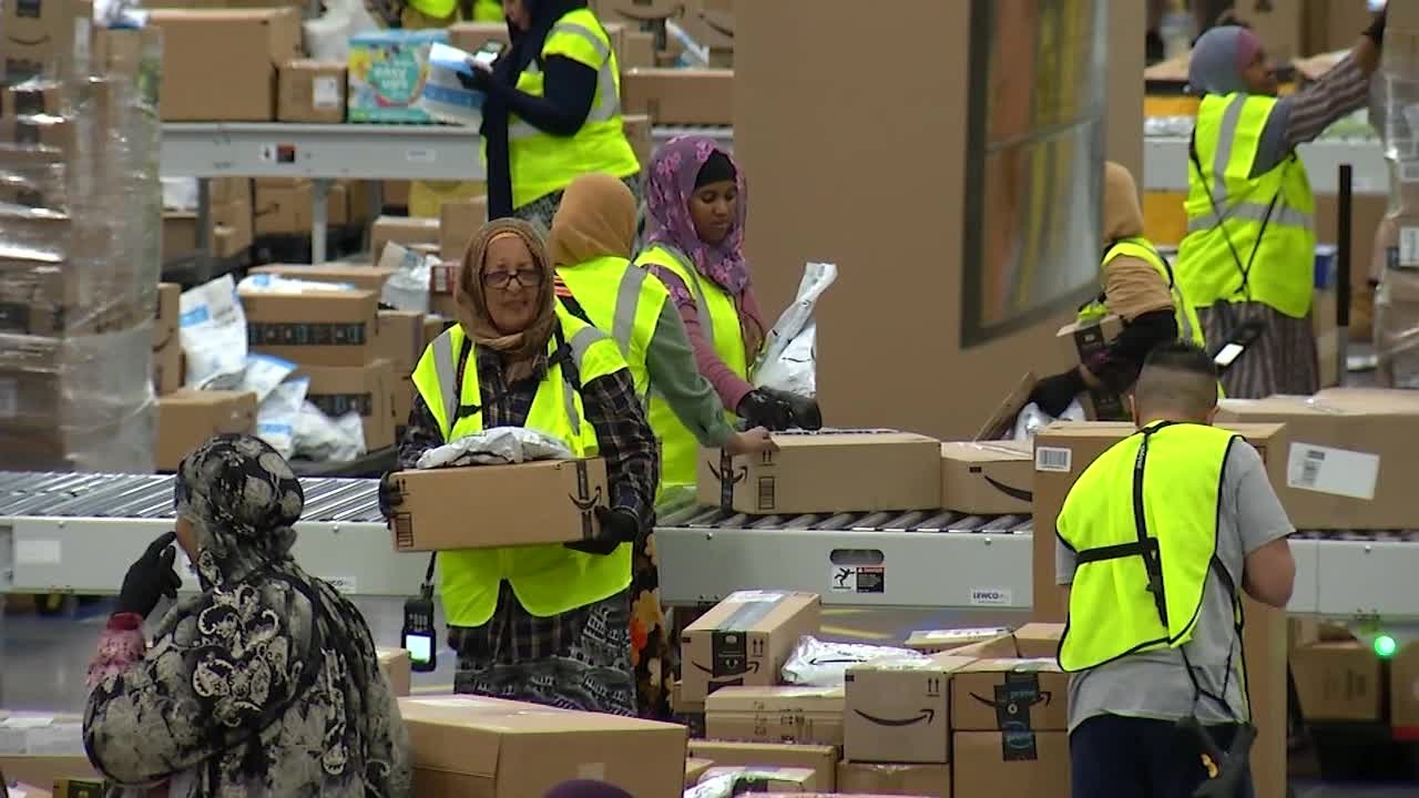 US Retailer Opens 'Inclusive' Facility for Muslim Workers | About Islam