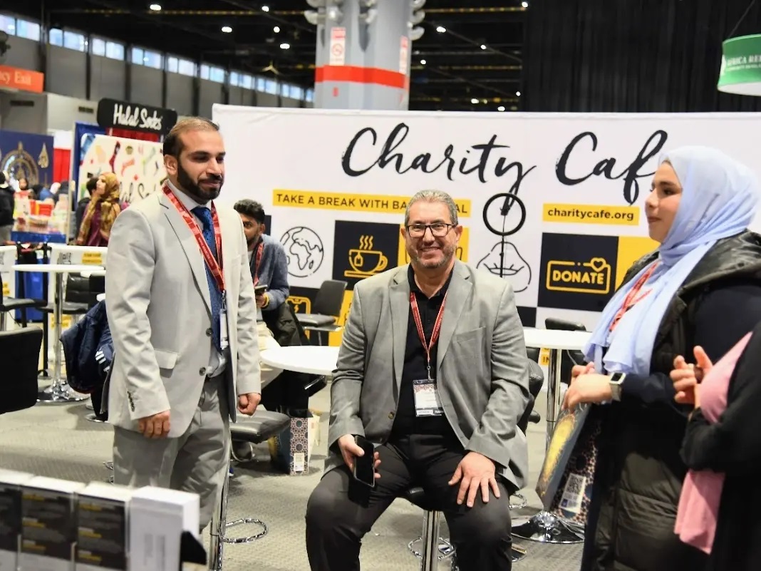 Volunteers Defy Cold for a Successful MAS-ICNA Convention | About Islam