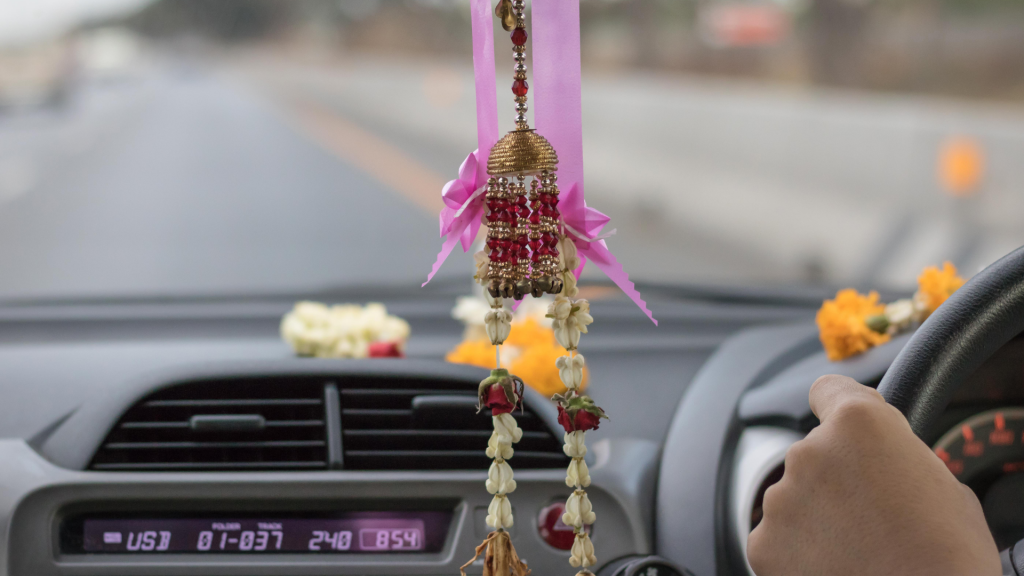 Is It Permissible in Islam to Wear Amulet for Protection? | About Islam