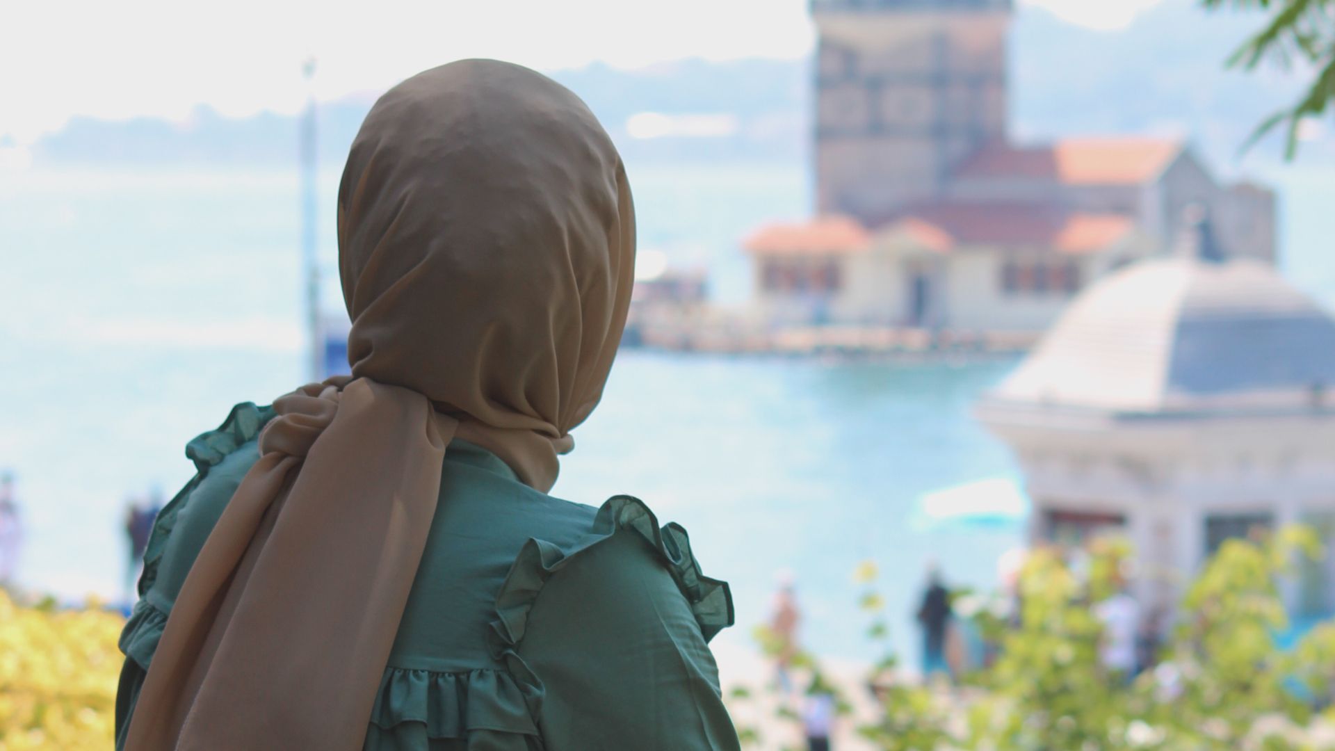 Help Me Navigate This World Obsessed with Beauty | About Islam