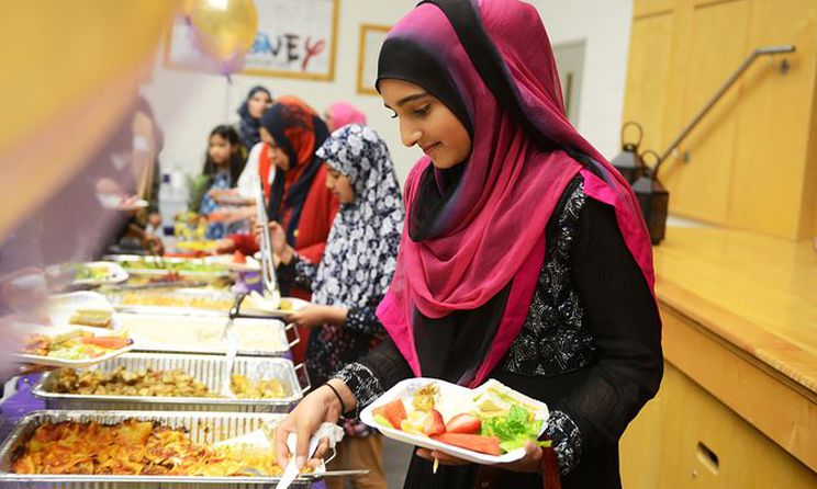 Ontario Town Welcomes Ramadan with Community Dinner | About Islam