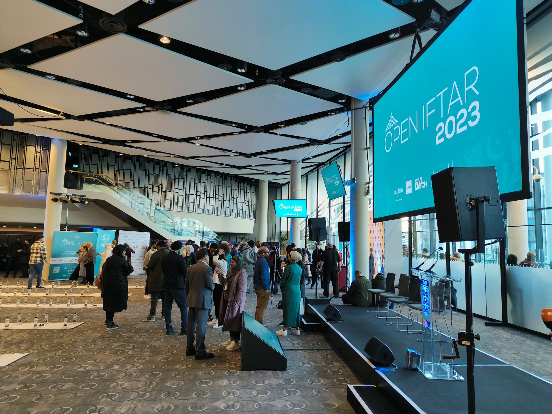Hundreds Gather for Open Iftar at Wembley Stadium | About Islam