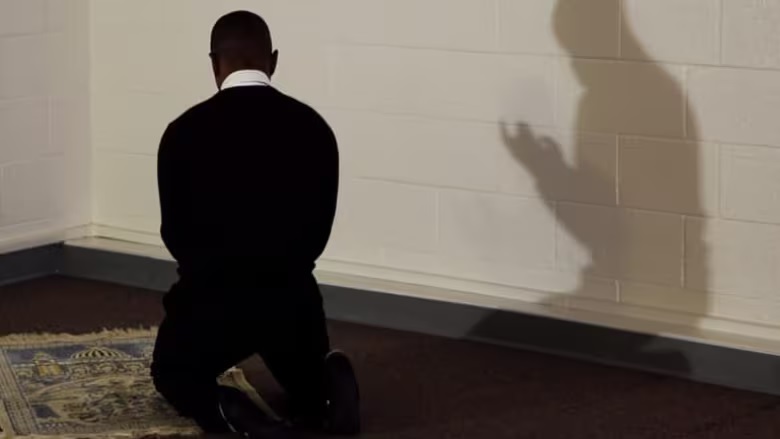 Quebec Muslims Denounce Ban on Prayer Rooms in Schools | About Islam