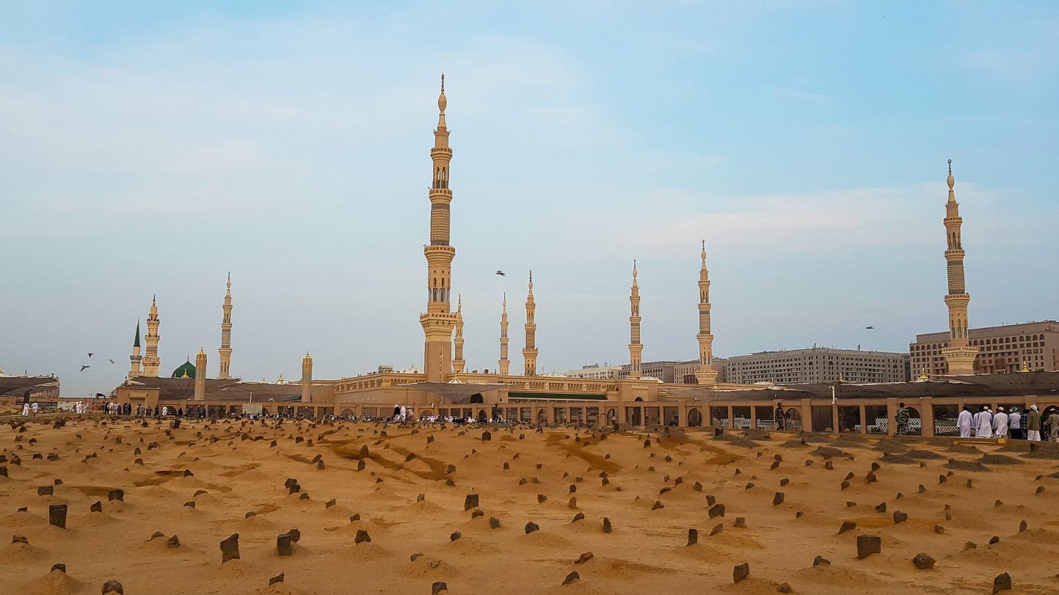 Al-Madinah: Names and History | About Islam
