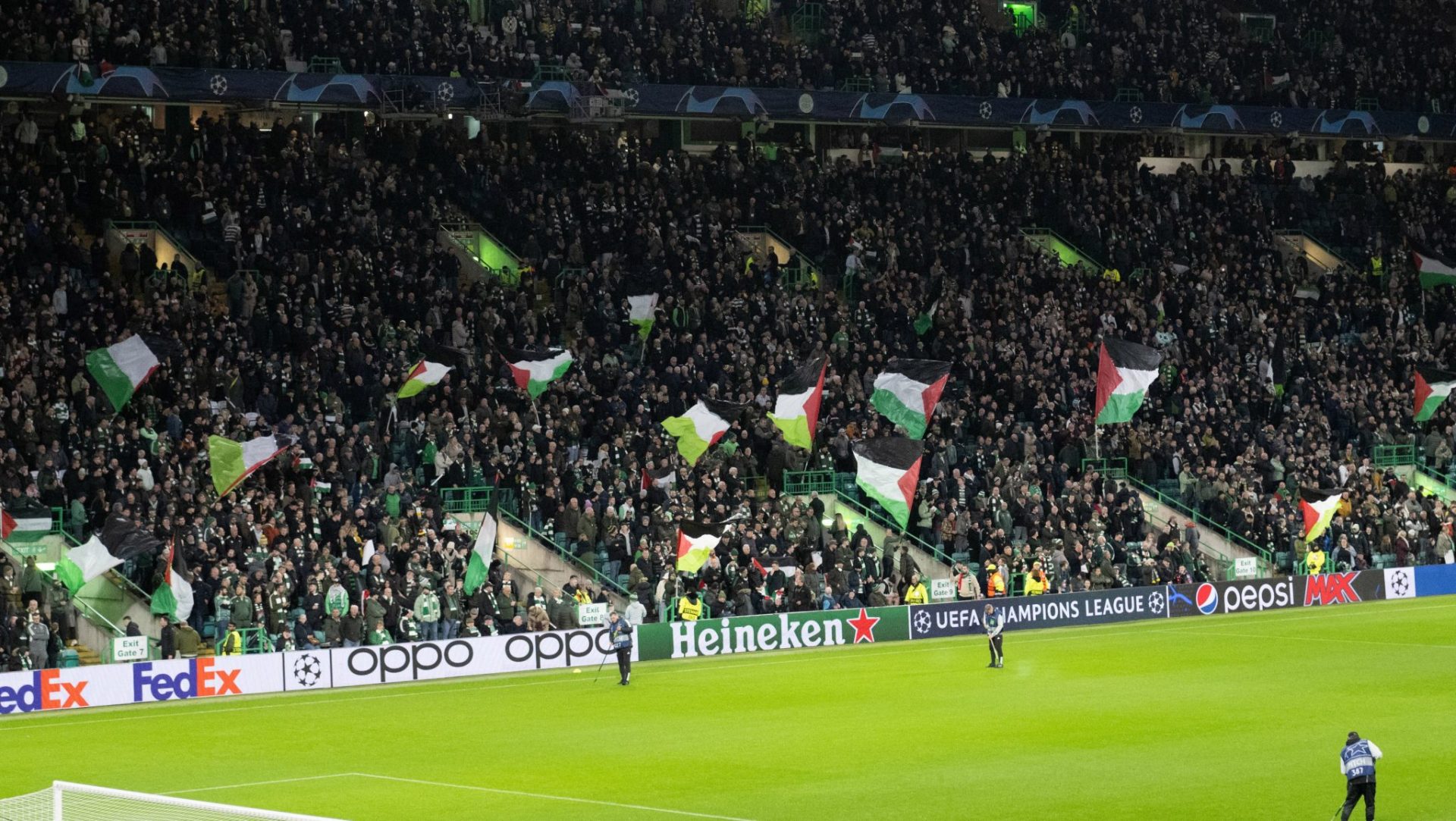 Defying Club Appeal, Celtic Fans Display Palestinian Flags | About Islam