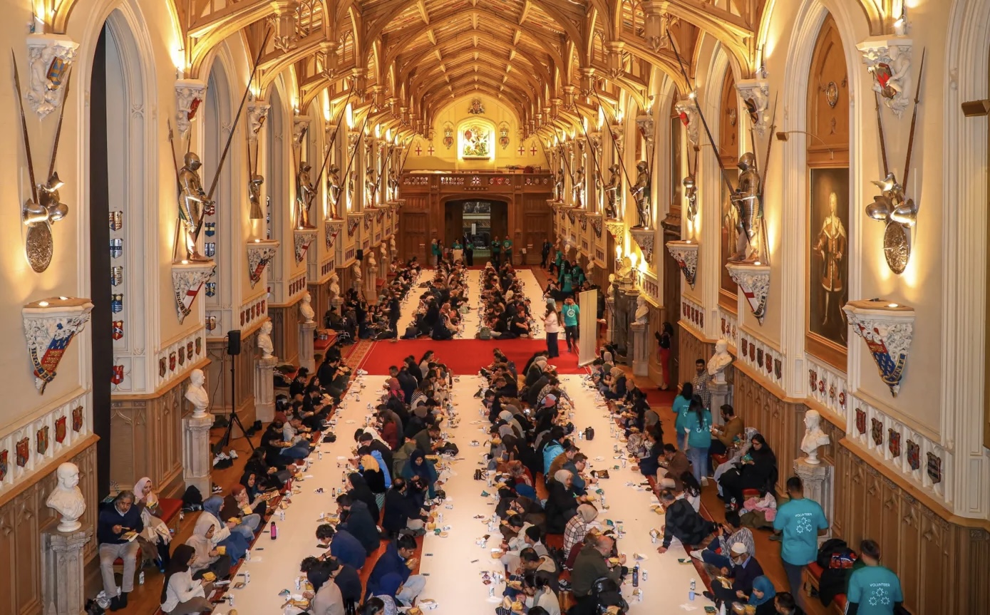 Windsor Castle Hosts Historic Iftar in St George’s Hall | About Islam